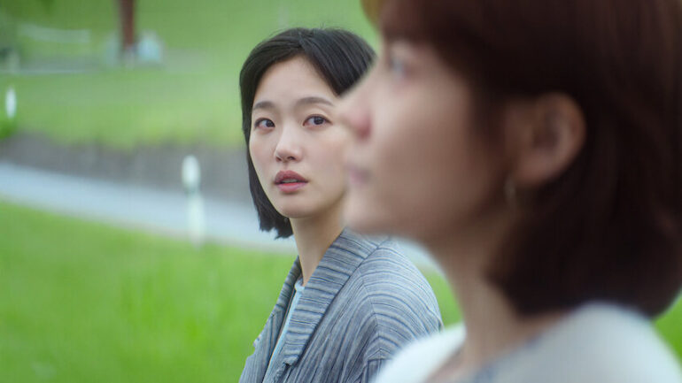 La nuova serie Netflix You and Everything Else esplora le complessità di un'amicizia lunga una vita